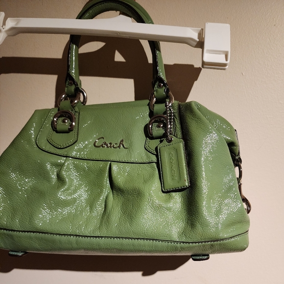 Coach | Bags | Super Cute Coach Green Leather Purse | Poshmark